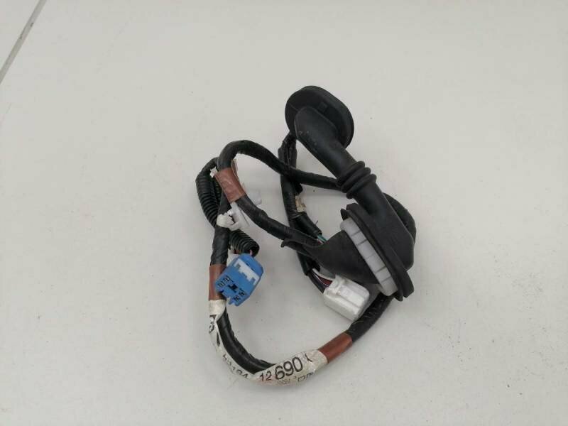 Проводка коса Toyota Auris E150 2006-2012 кат.номер: 8218412690