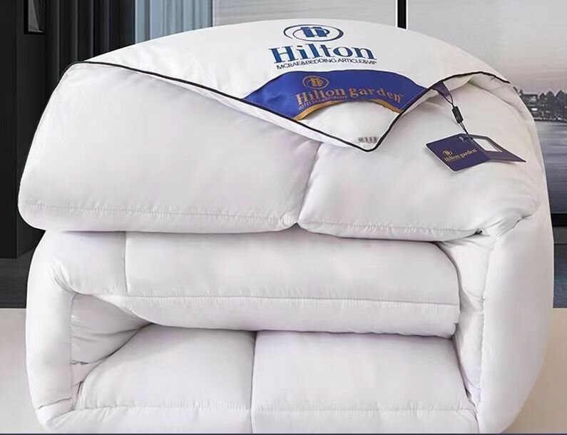 Пуховое одеяло Hilton Hotel, 95% белого гусиного пуха, 6 фунта.