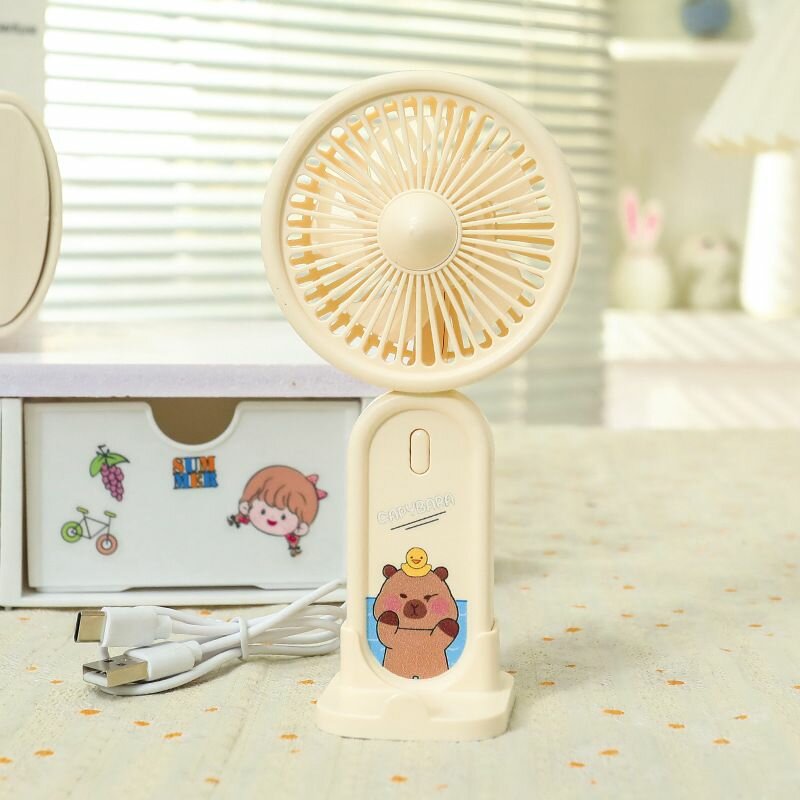 Мини-вентилятор с ручкой в виде капибары, USB перезаряжаемый, летний студенческий с тремя скоростями