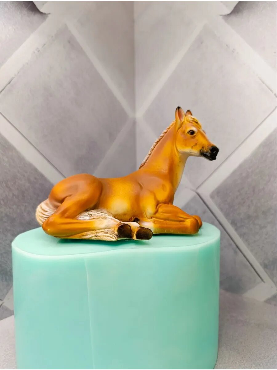 Молд силиконовый "Лошадка". Высота готового изделия 9,5 см. "Т-молд".