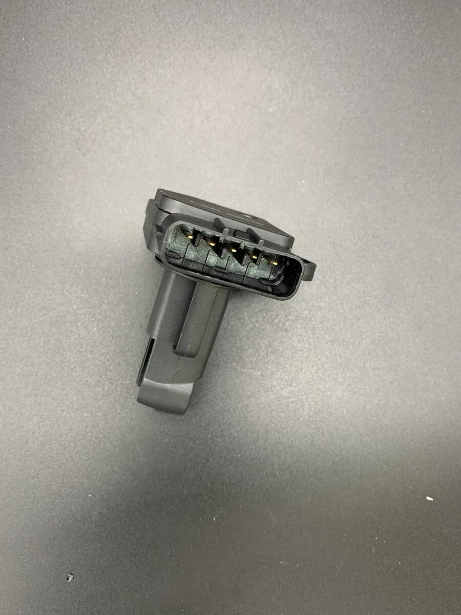 Датчик массового расхода воздуха, MAF сенсор Новое Cargopart