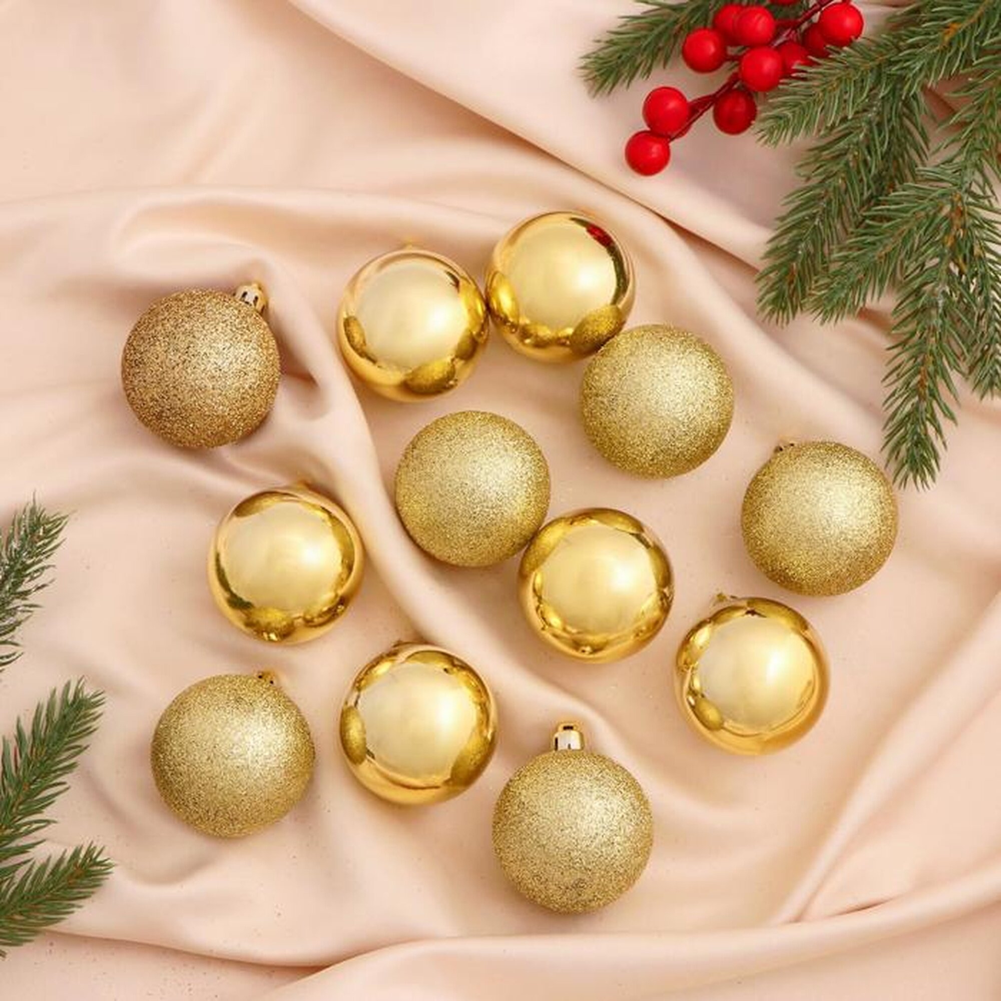 Ёлочные игрушки, шары новогодние , пластик, набор d-5 см, 12 шт "Глянцевый блеск" золото