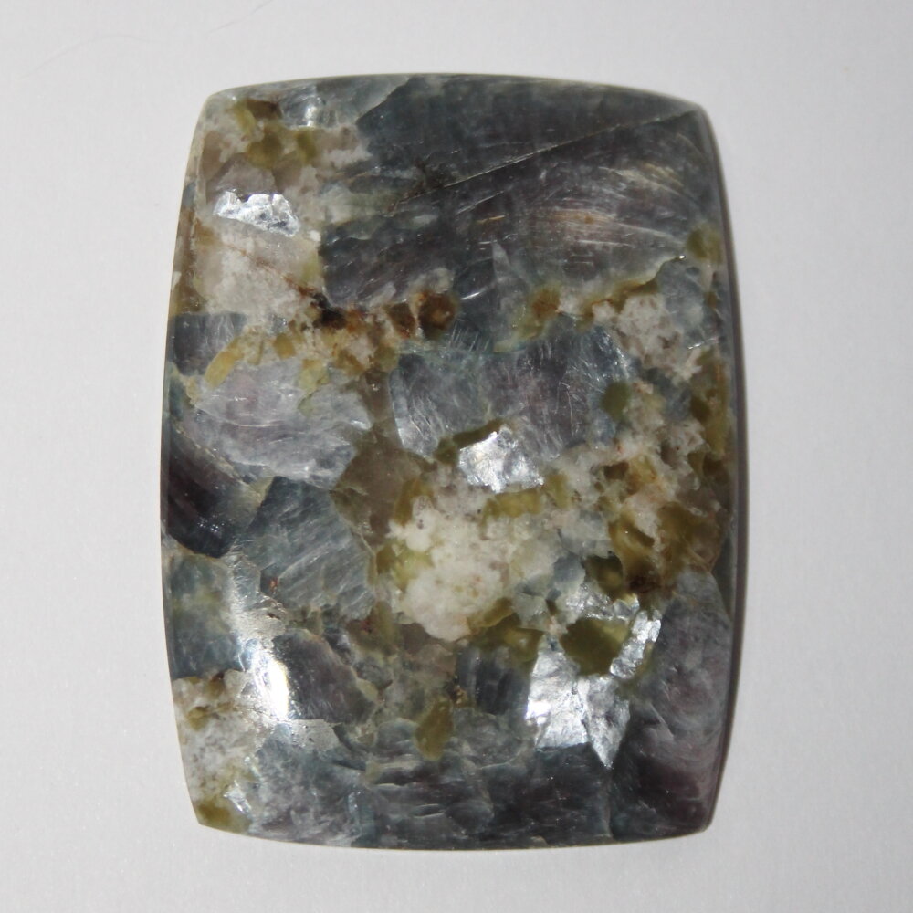 Кабошон лепидолит, натуральный камень, 43х31х3 мм, Сибирь, «True Stones»