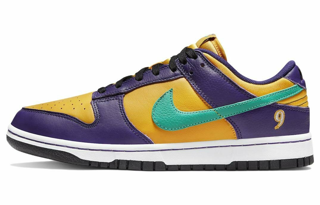 Кроссовки Dunk Low Sparks