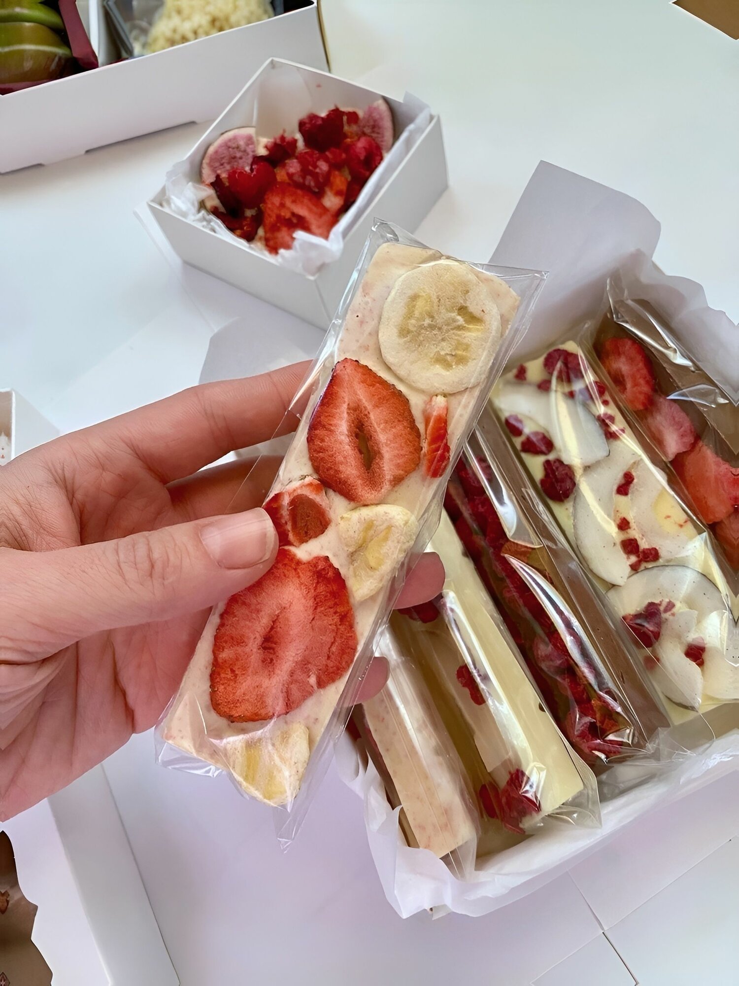 Шоколад Pervaya Buketnaya ShokoTrendy, без сахара, белый, порционный, 1 шт