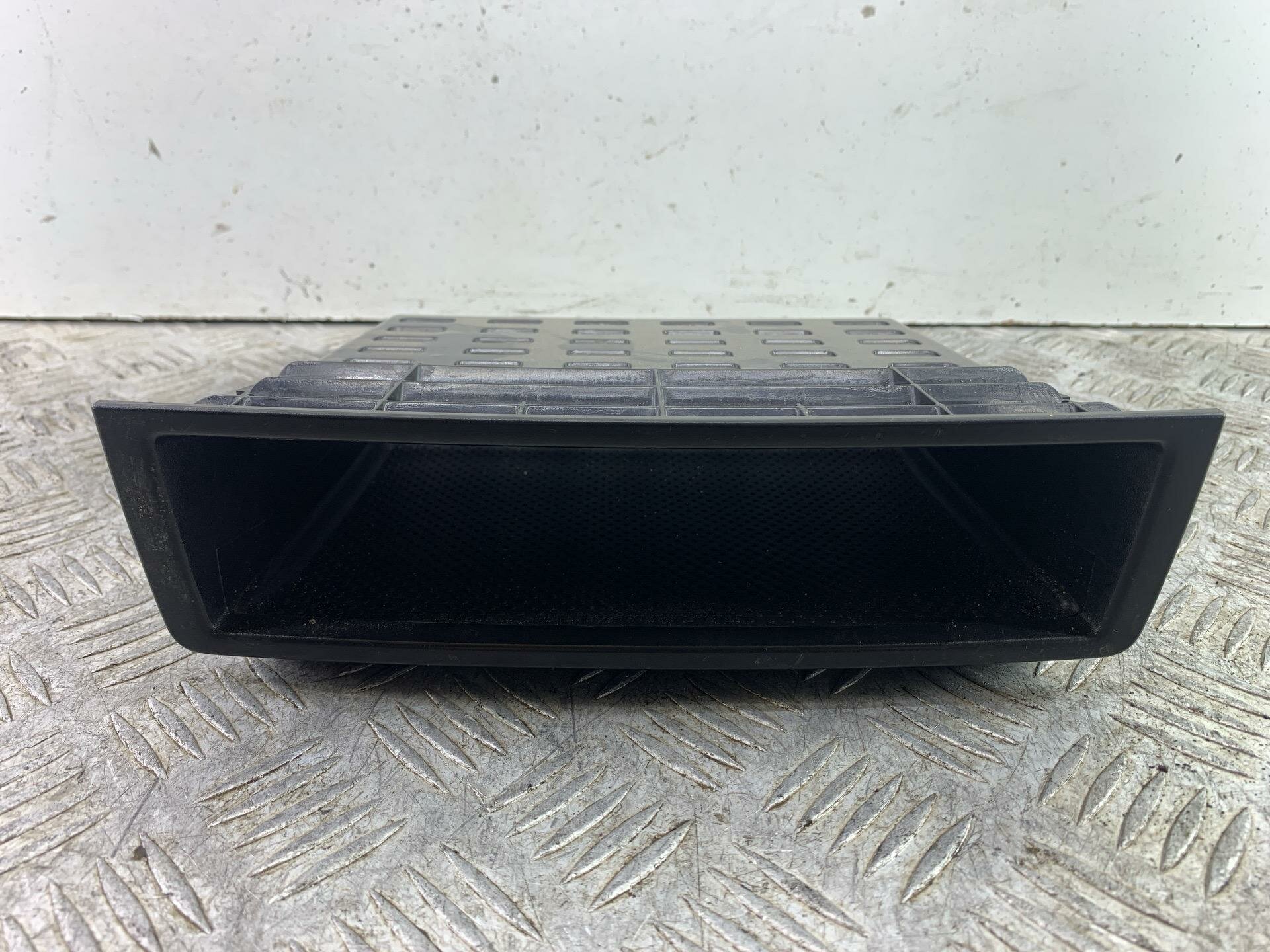 Бардачок Skoda Yeti 2013 1Z0862639A