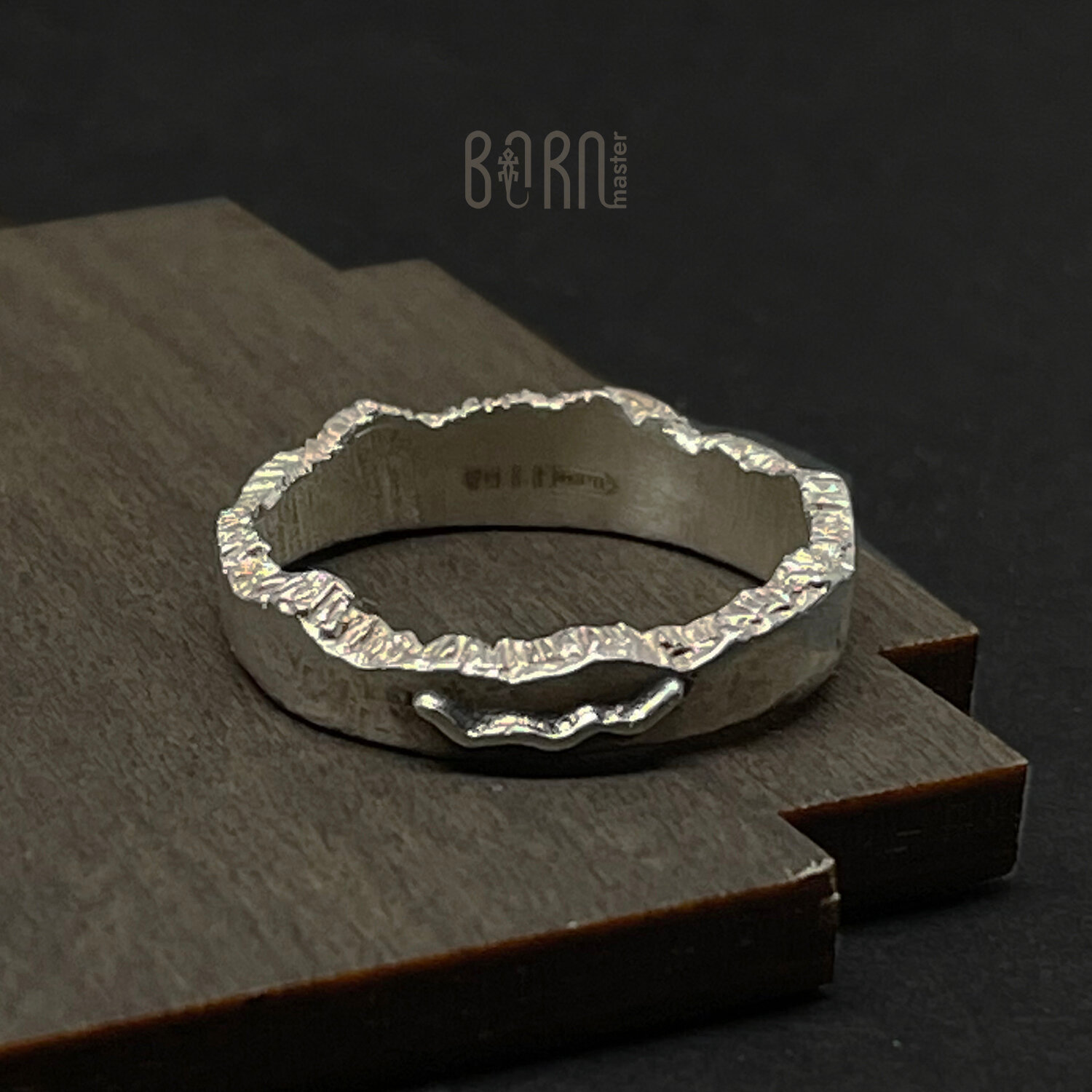 Кольцо тонкое, серебро, 925 проба, чернение