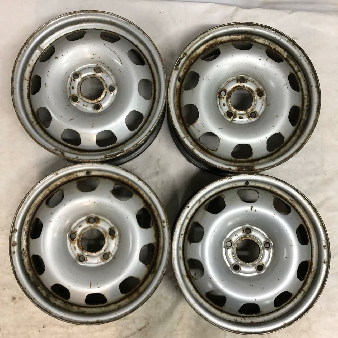 Колесные диски Штампованные 16x6.5 PCD 5x114.3 D66.1 ET50 (Реплика)