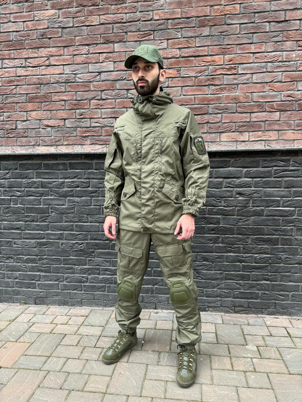 Тактический костюм горка с наколенниками и налокотниками олива