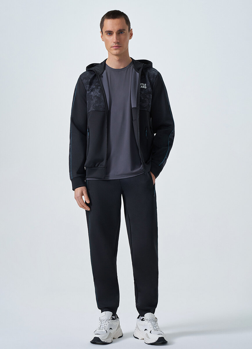 Брюки спортивные