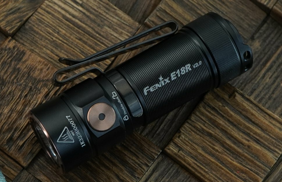 EDC фонарь Fenix E18R V2.0