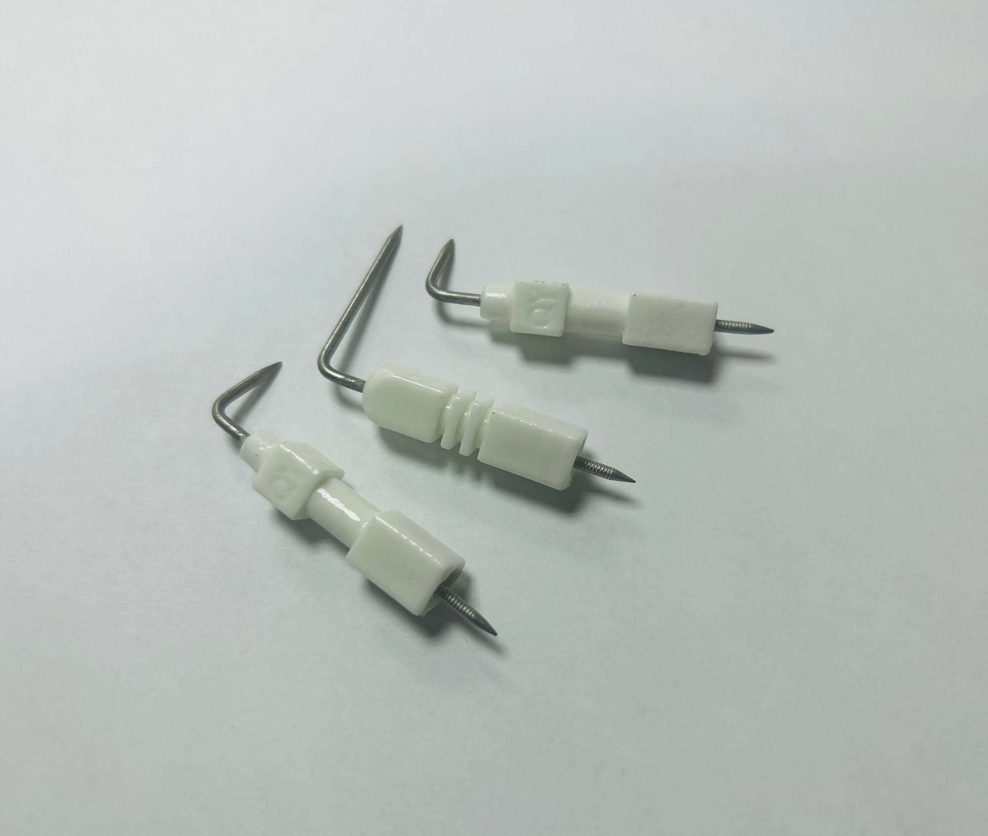 Комплект электродов розжига (2 шт) и ионизации для газовой колонки Electrolux, Zanussi, Vektor-Star, Neva, Ariston