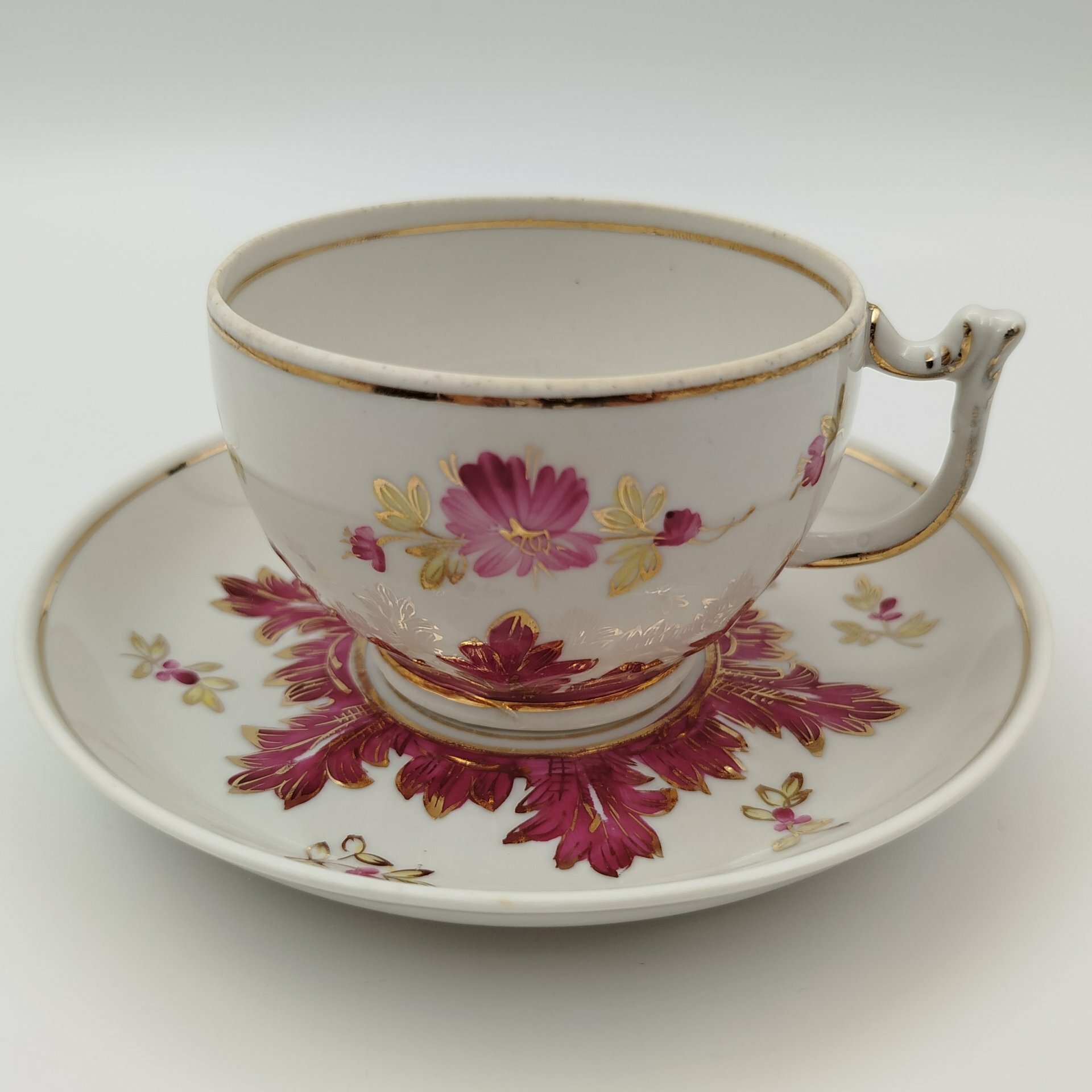 Пара чайная "Барбарис" в пурпурном оттенке, автор Е. П. Смирнов, фарфор, роспись