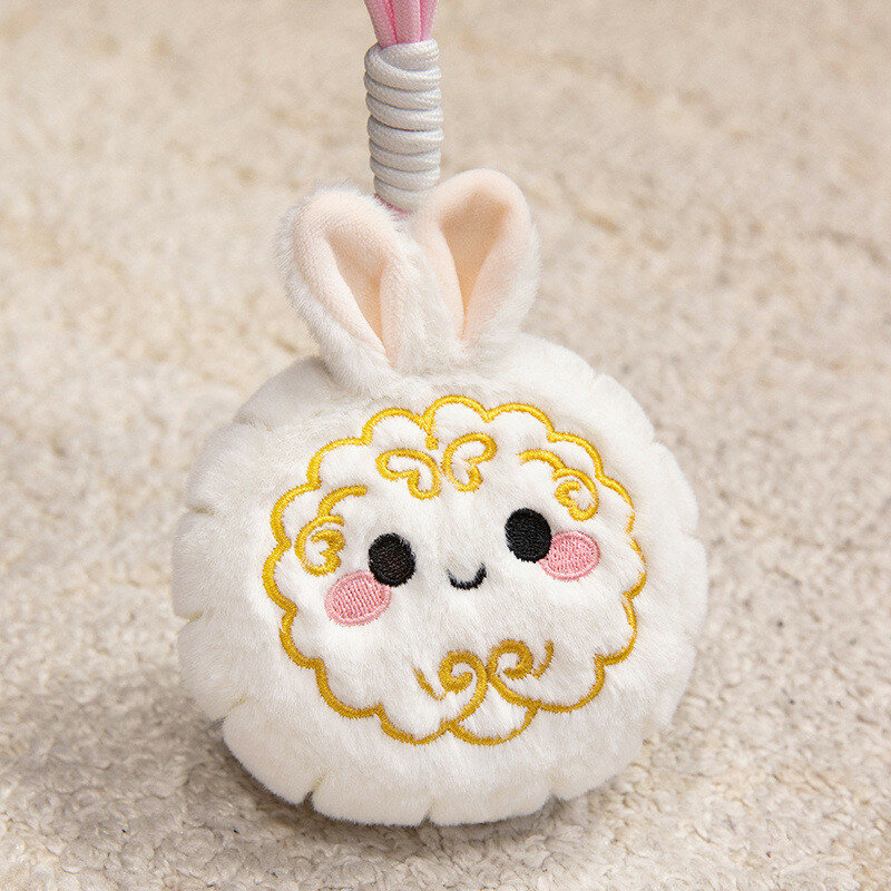 Брелок мягкий лукошко с коротким бархатом для фестиваля и подарка для ребенка белый