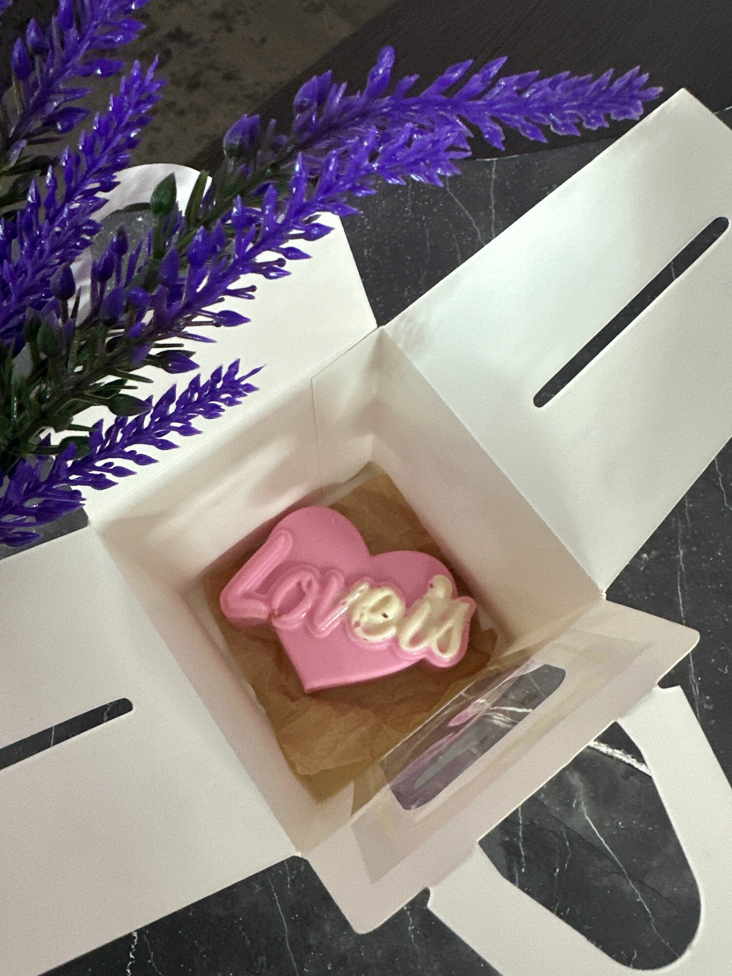 Шоколадный набор love is