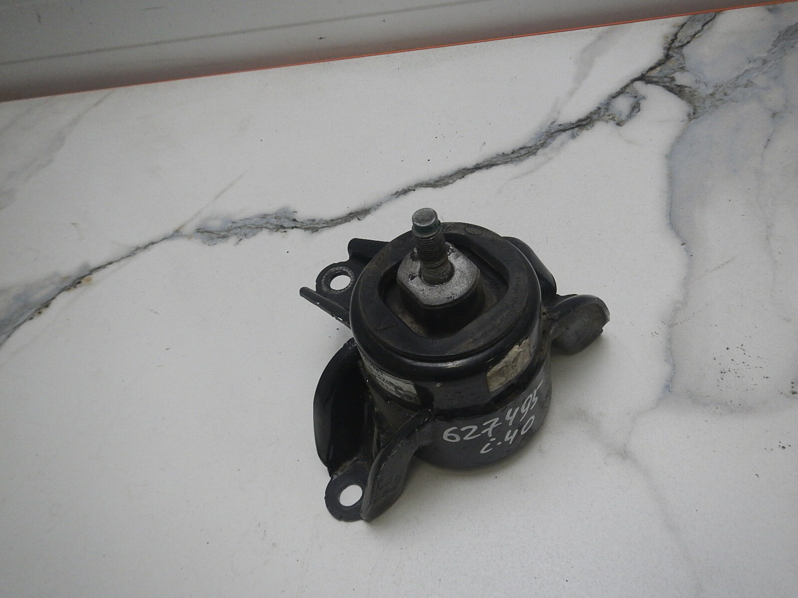 Б/У Опора двигателя правая, Hyundai (Хендэ)-I40 (11-) HYUNDAI i40 (11-) Без видимых повреждений. 627495 Hyundai-KIA арт....