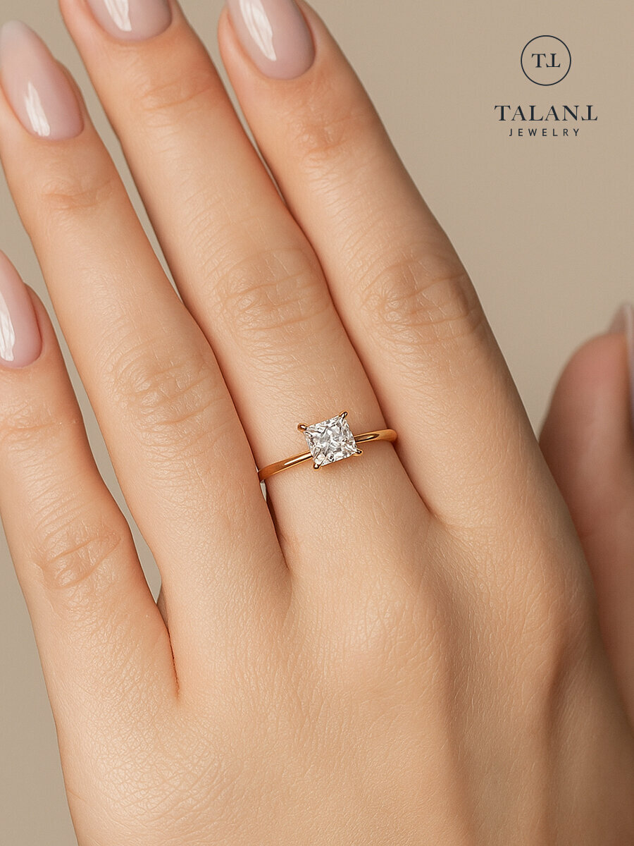 Кольцо помолвочное, красное золото, 375 проба, фианит