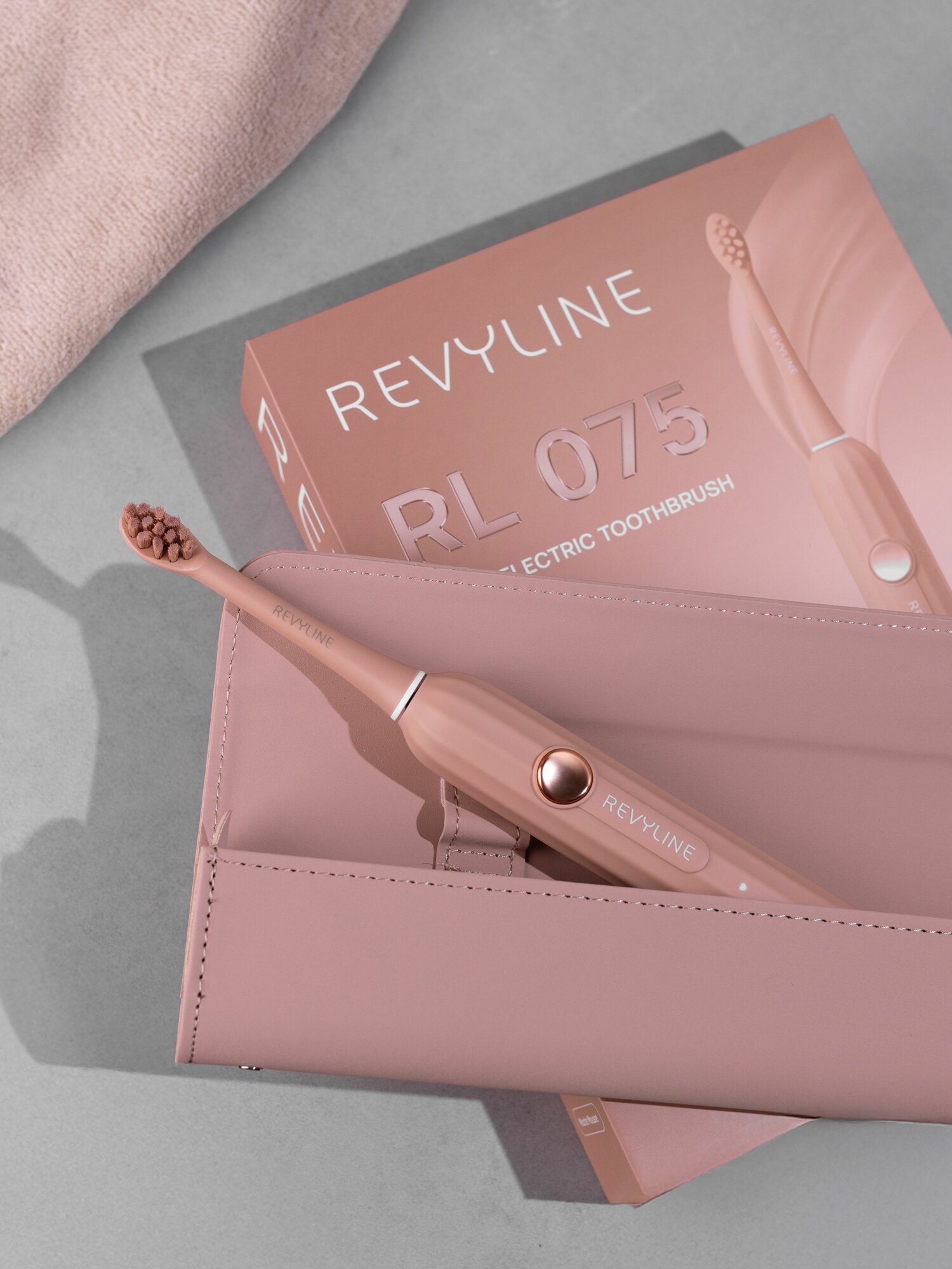 Зубная щетка электрическая, звуковая Revyline RL 075, кофейная, Mocha Mousse