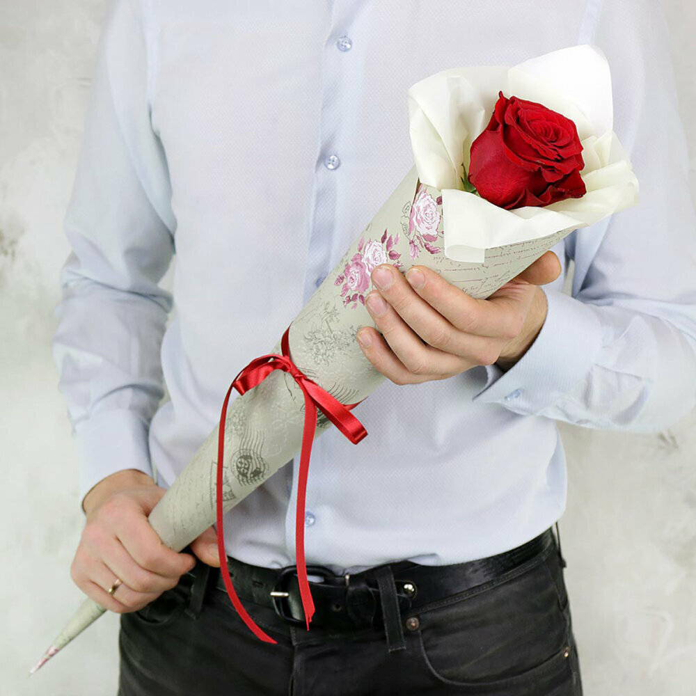 Подарочный букет Букет Маркет "Красная роза", 60 см, ассорти, 1 цветок, подарочная упаковка