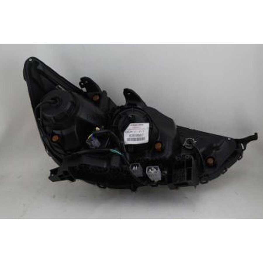 Фара передняя В от официального дистрибьютора, MITSUBISHI, артикул 8301B587