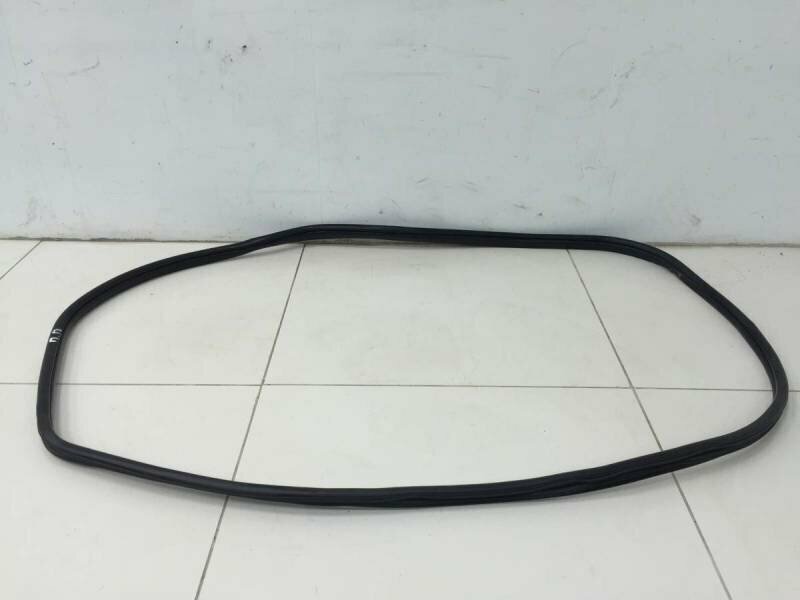 Уплотнитель проема двери передней правой Kia Ceed JD 2012-2018 кат.номер: 82120A2000