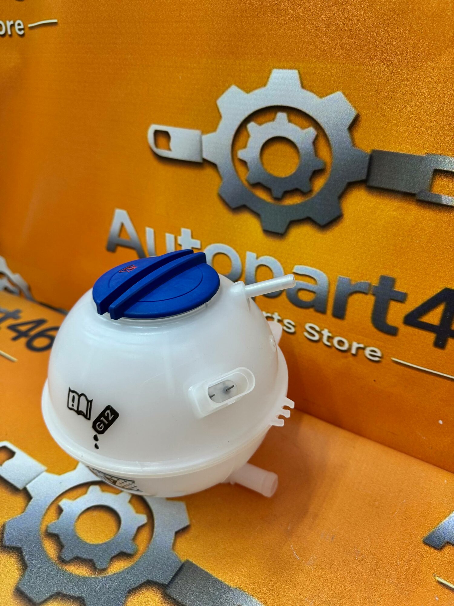 Расширительный бачок Фольксваген Гольф 4 Volkswagen Golf IV 99-06 / Audi A3 97-03