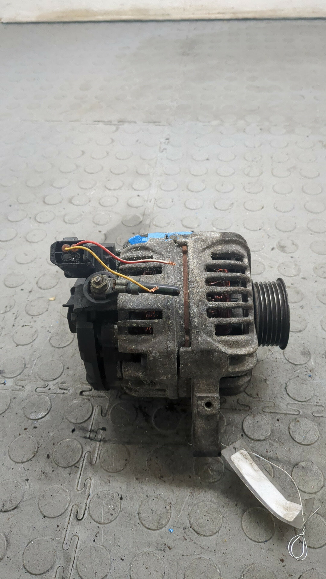 Генератор Toyota Avensis 2 Б/У