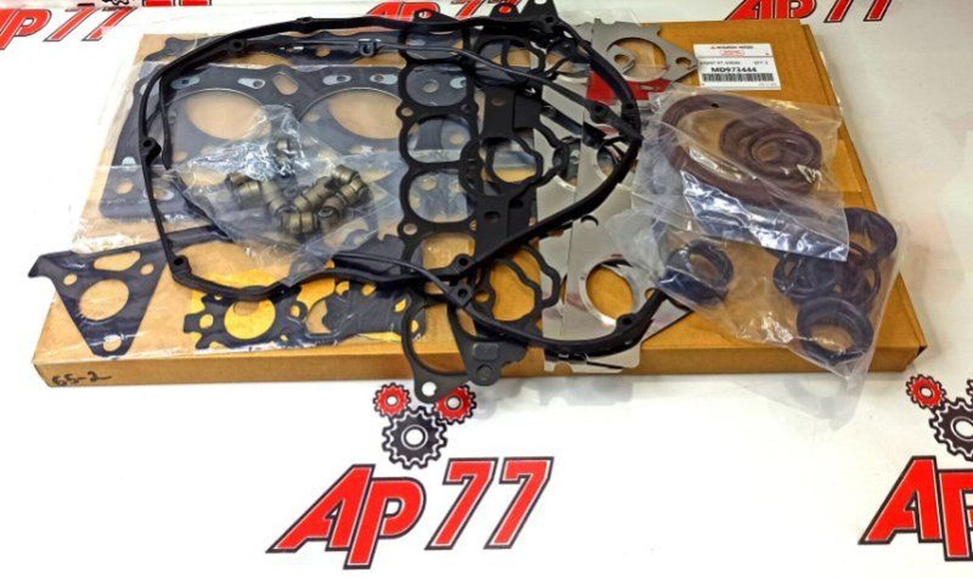 Ремкомплект двс Mitsubishi 6G72, 24 клапана, металлический MD973444