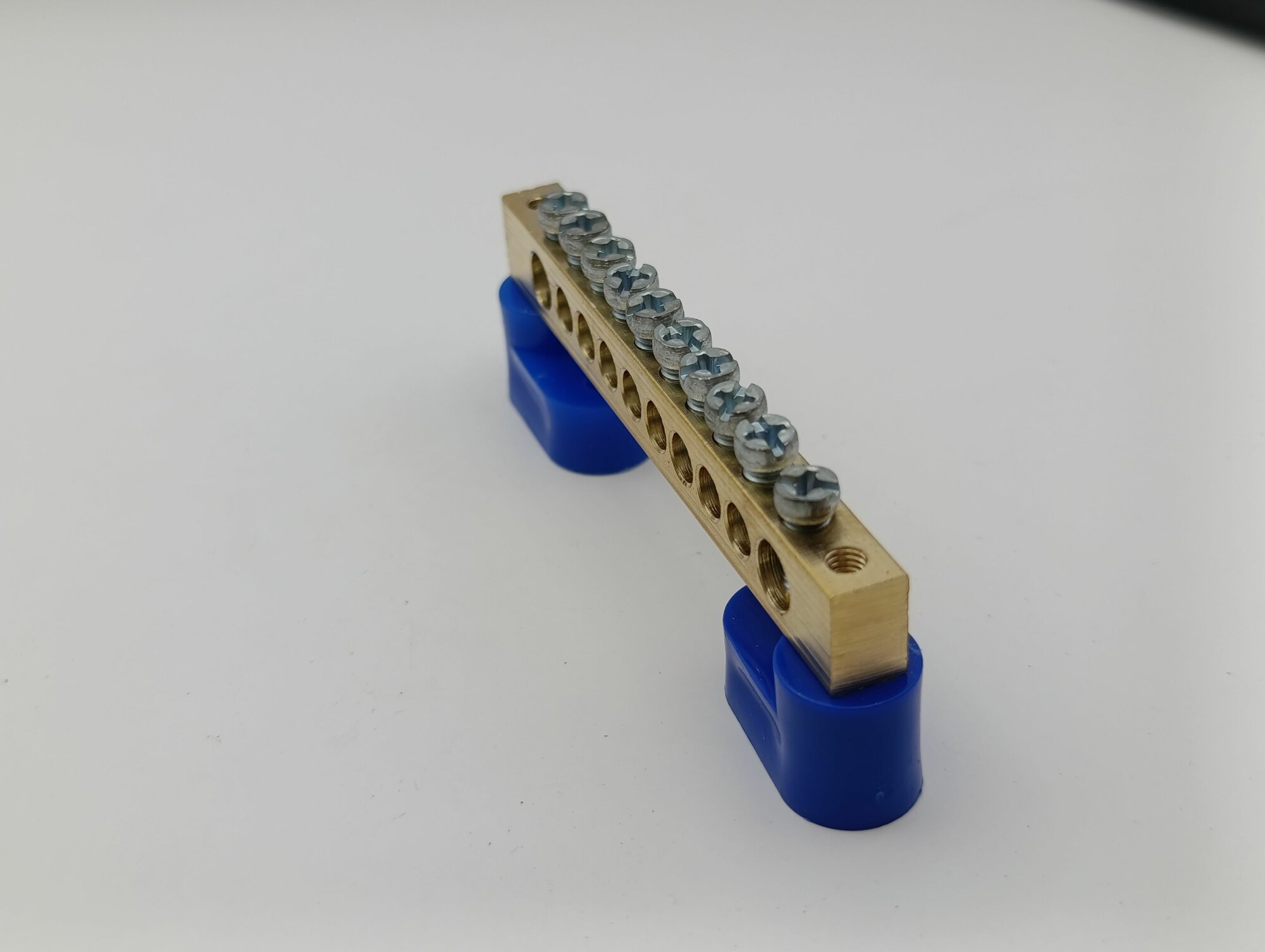 Шина "N" нулевая 8x12мм 6/2 (6 групп/крепеж по краям)