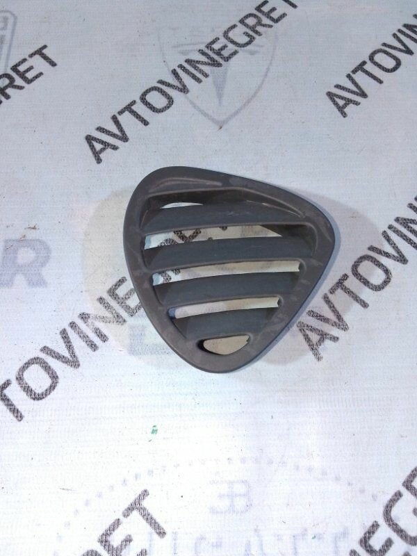 Дефлектор воздуховод панели Kia Spectra Б/У с пробегом