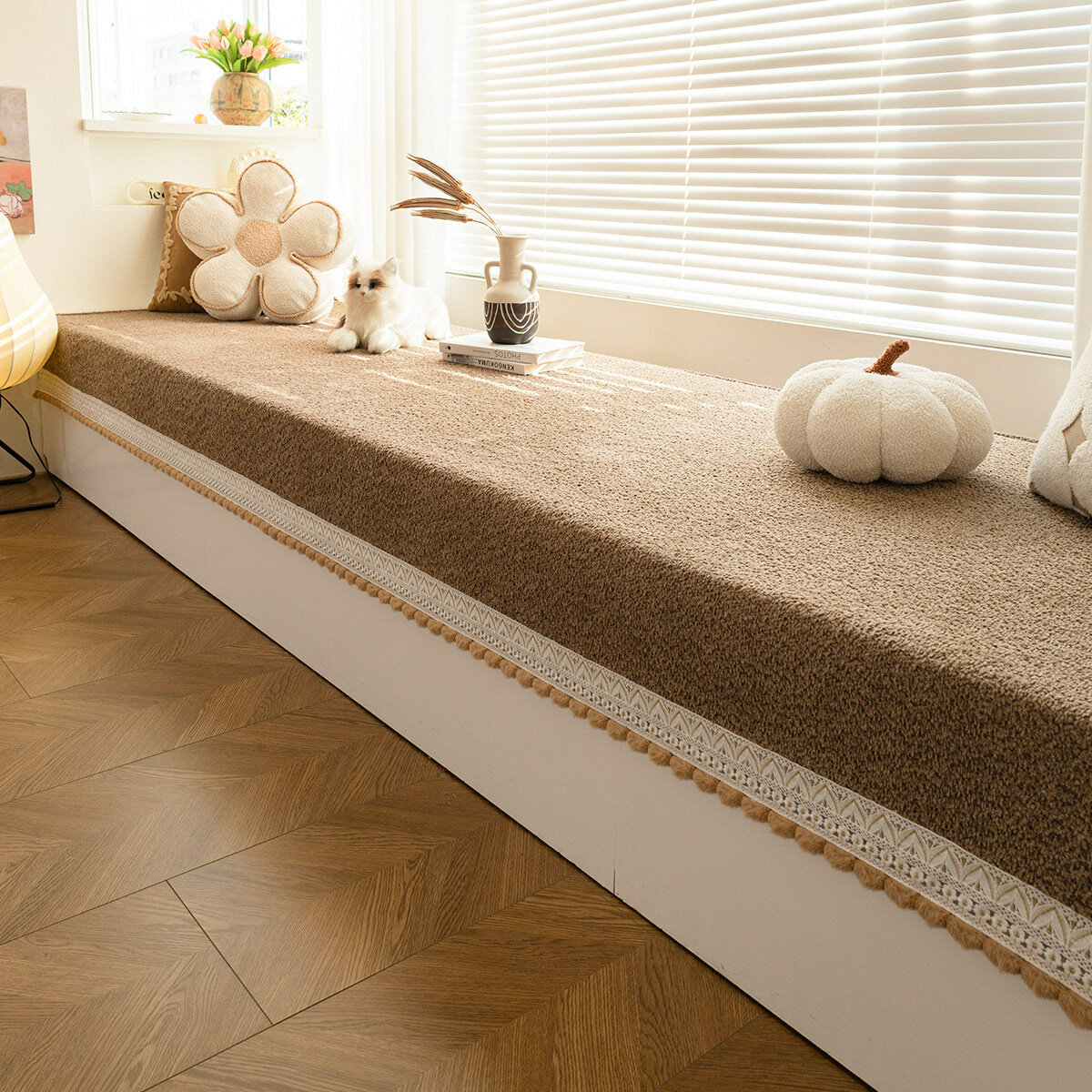 Кофейного цвета зубная щетка, бархатный коврик для окна, новая модель 2026 года, универсальный для всех сезонов, для спальни, балкона, подоконника, нескользящий чехол, подушка для зимы