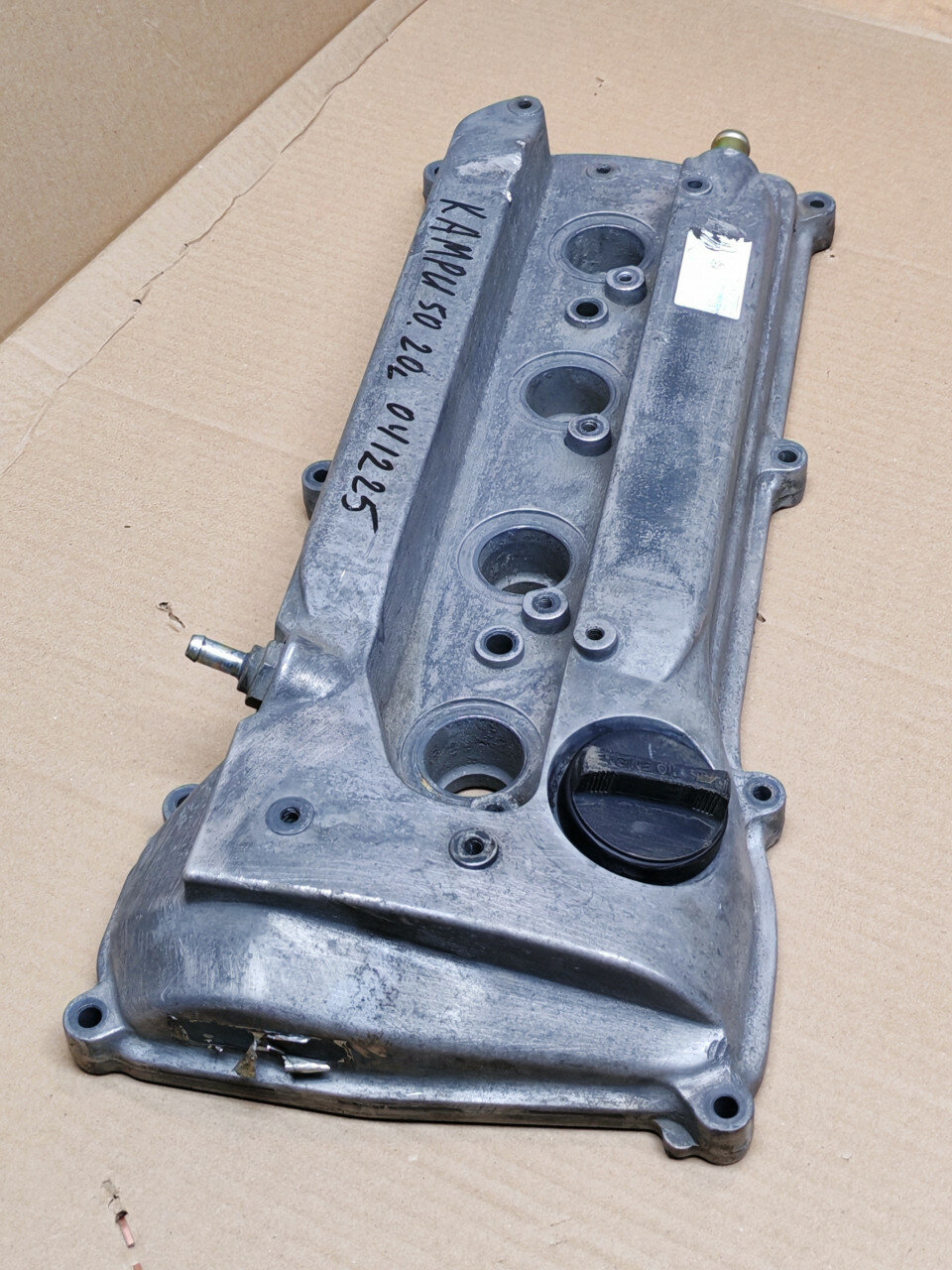 Клапанная крышка Toyota CAMRY 50 2.0 (1AZ-FE)