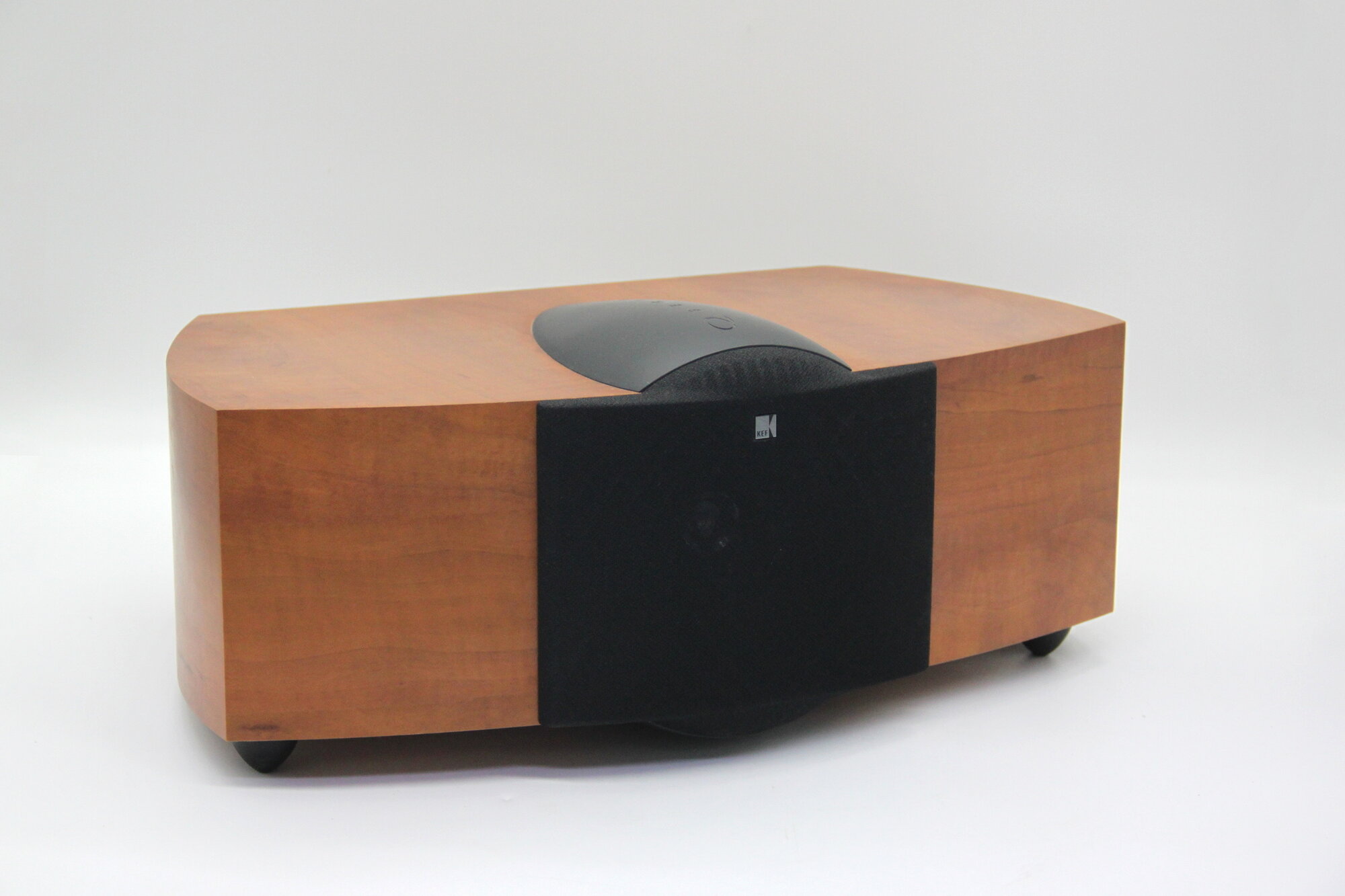 Центральный канал KEF Q9C
