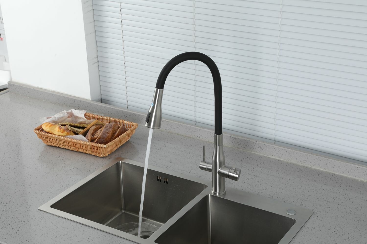 Смеситель для кухонной мойки Gappo G99-65 G4399-65 с гибким изливом и подключением фильтра питьевой воды, сатин