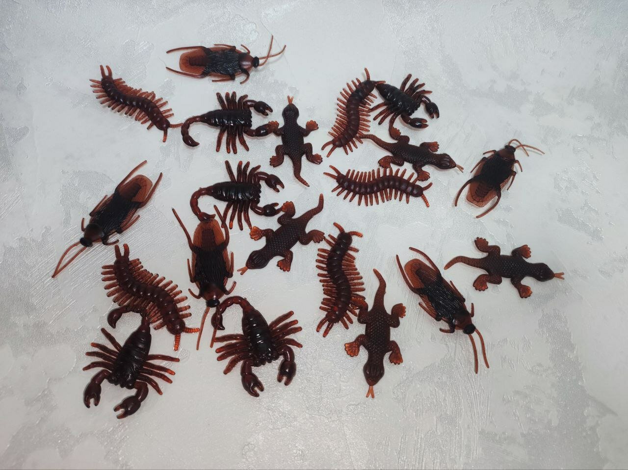 Муляж Насекомые разные 20 шт. для декора или игры в розыгрыш