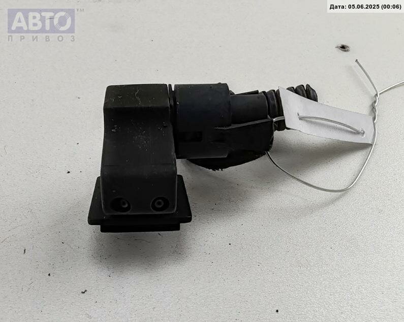 Форсунка омывателя Audi A6 C5 (1997-2005)