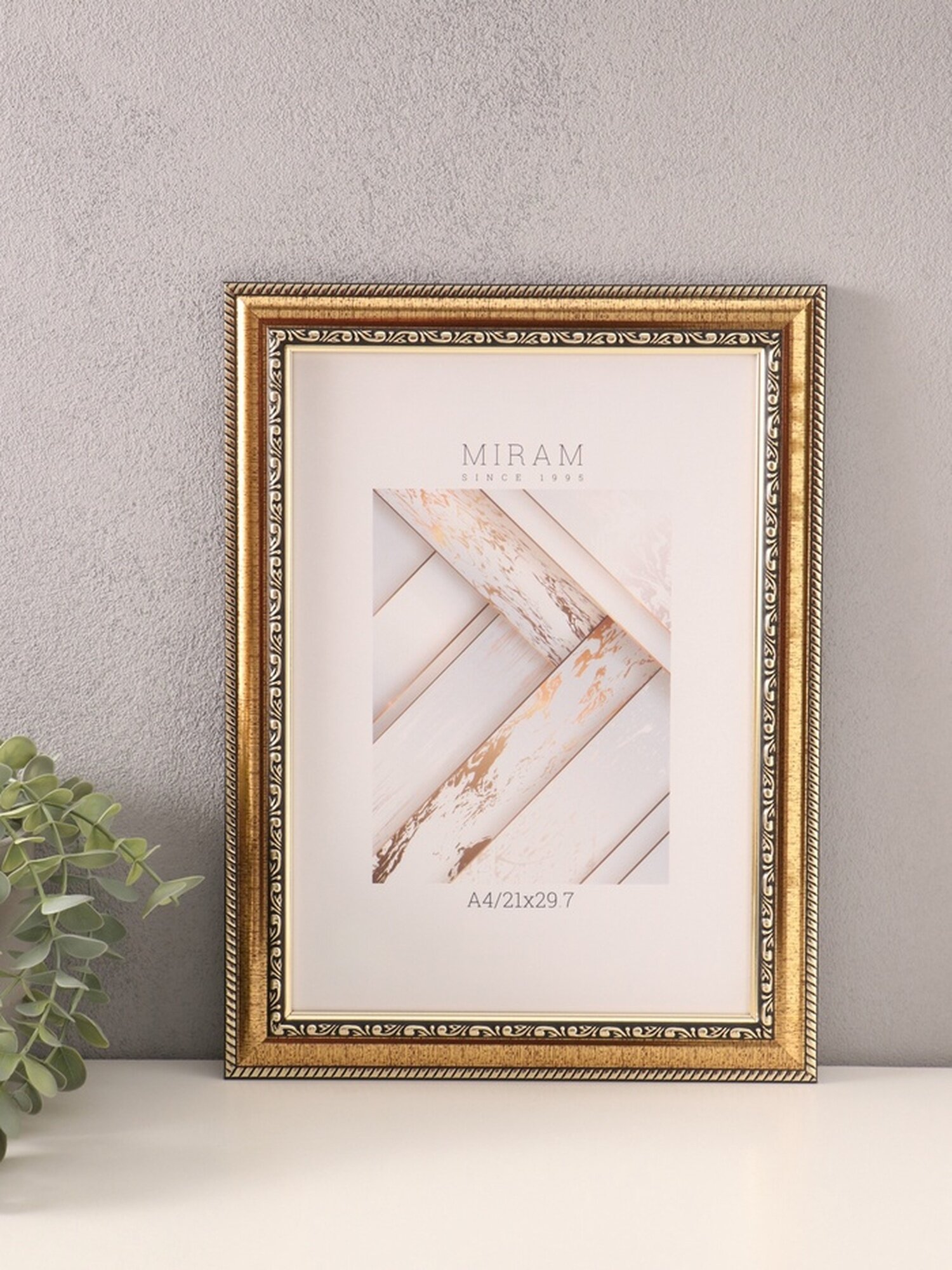 Фоторамка пластик "мирам" 21х29,7 см, (A4) золото (пластиковый экран)