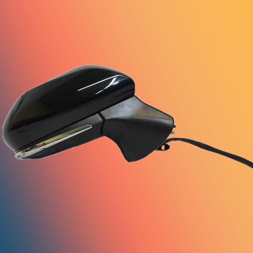 Правое зеркало для Toyota Camry 70 с 8 контактами, окрашенное в черный цвет