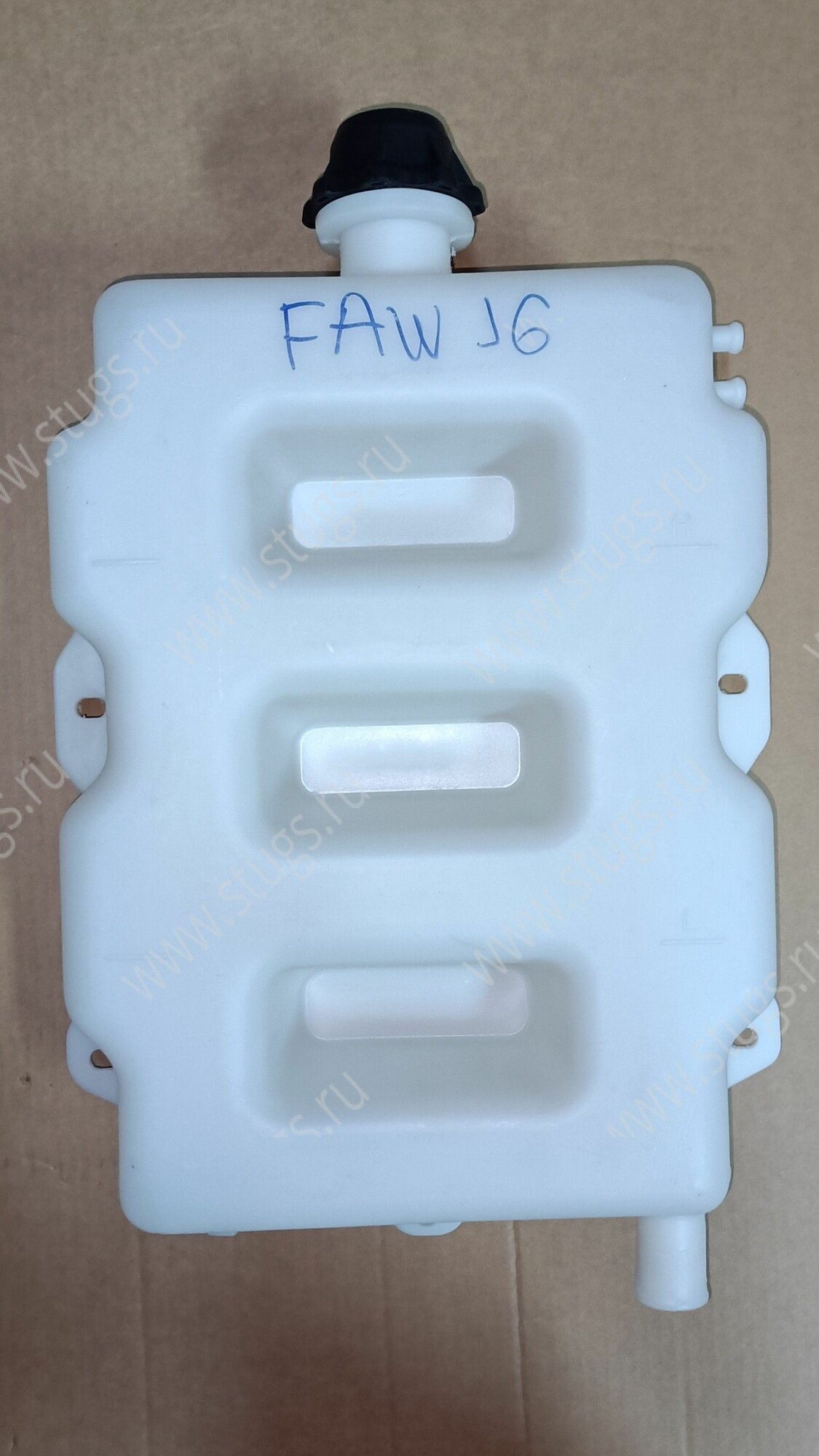 Бачок расширительный FAW J6 1311020-76A
