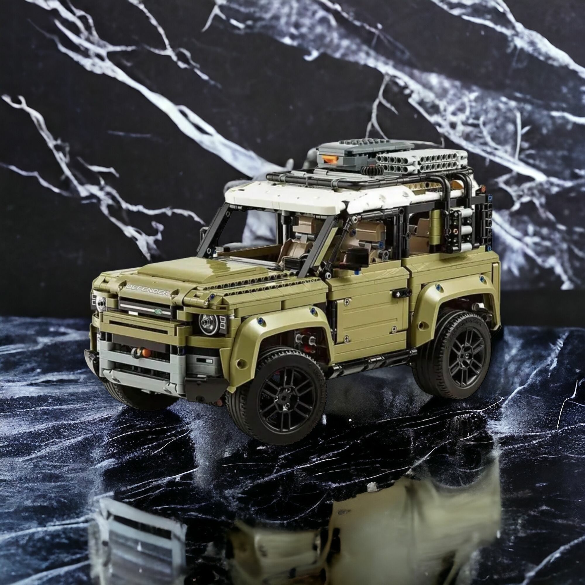 Конструктор lion king Land Rover Defender 2576 деталей