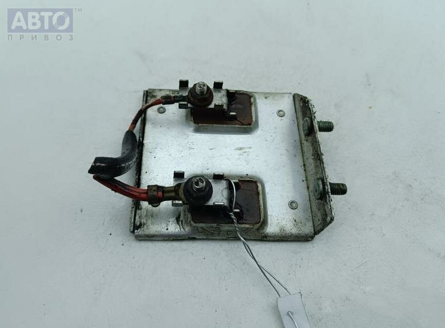 Блок управления вентилятором радиатора Audi A6 C5 (1997-2005)