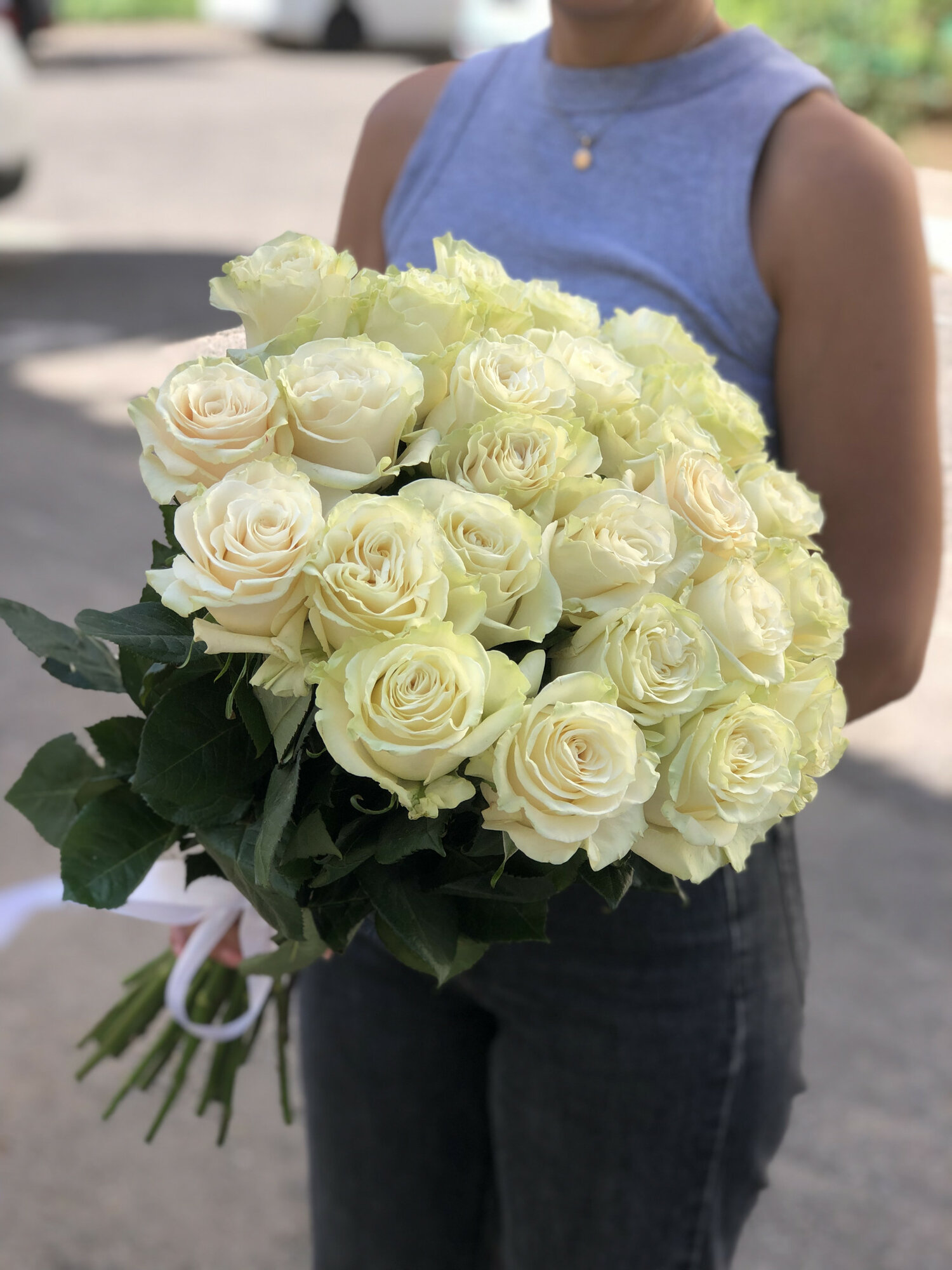 25 Белых роз