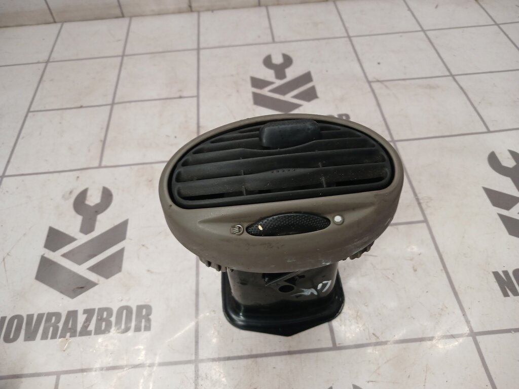 Дефлектор воздушный Ford Focus 1 1998-2004