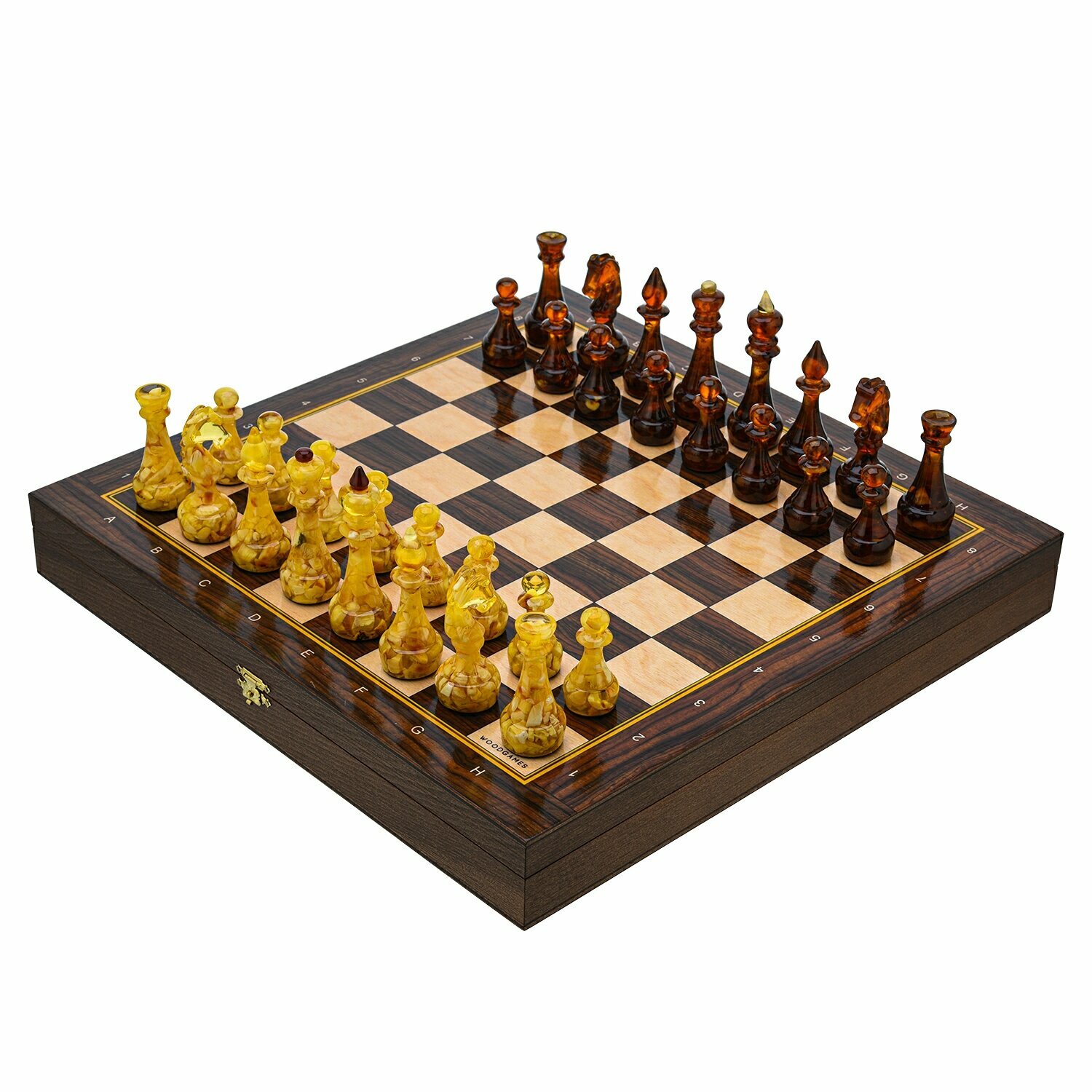 Шахматы деревянные с янтарными фигурами 37х37 см