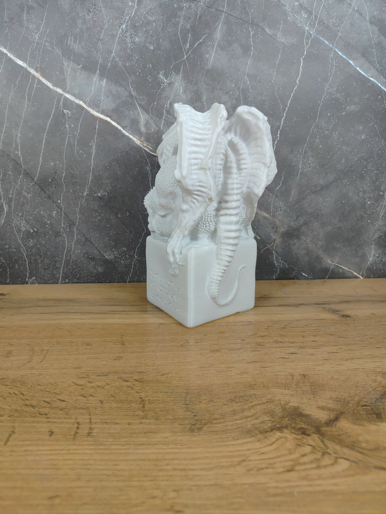 Башня Лавкрафт "Ктулху" белый миниатюра для настольных и Dungeons & Dragons , dnd dice tower — фото 1