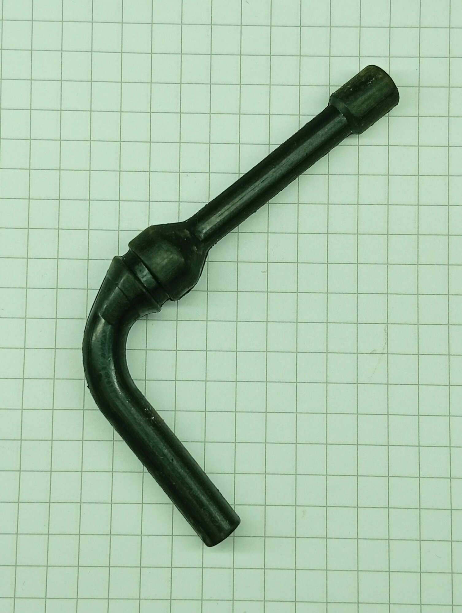 Шланг масляный всасывающий для бензопилы CHAMPION 240 / 4014004103