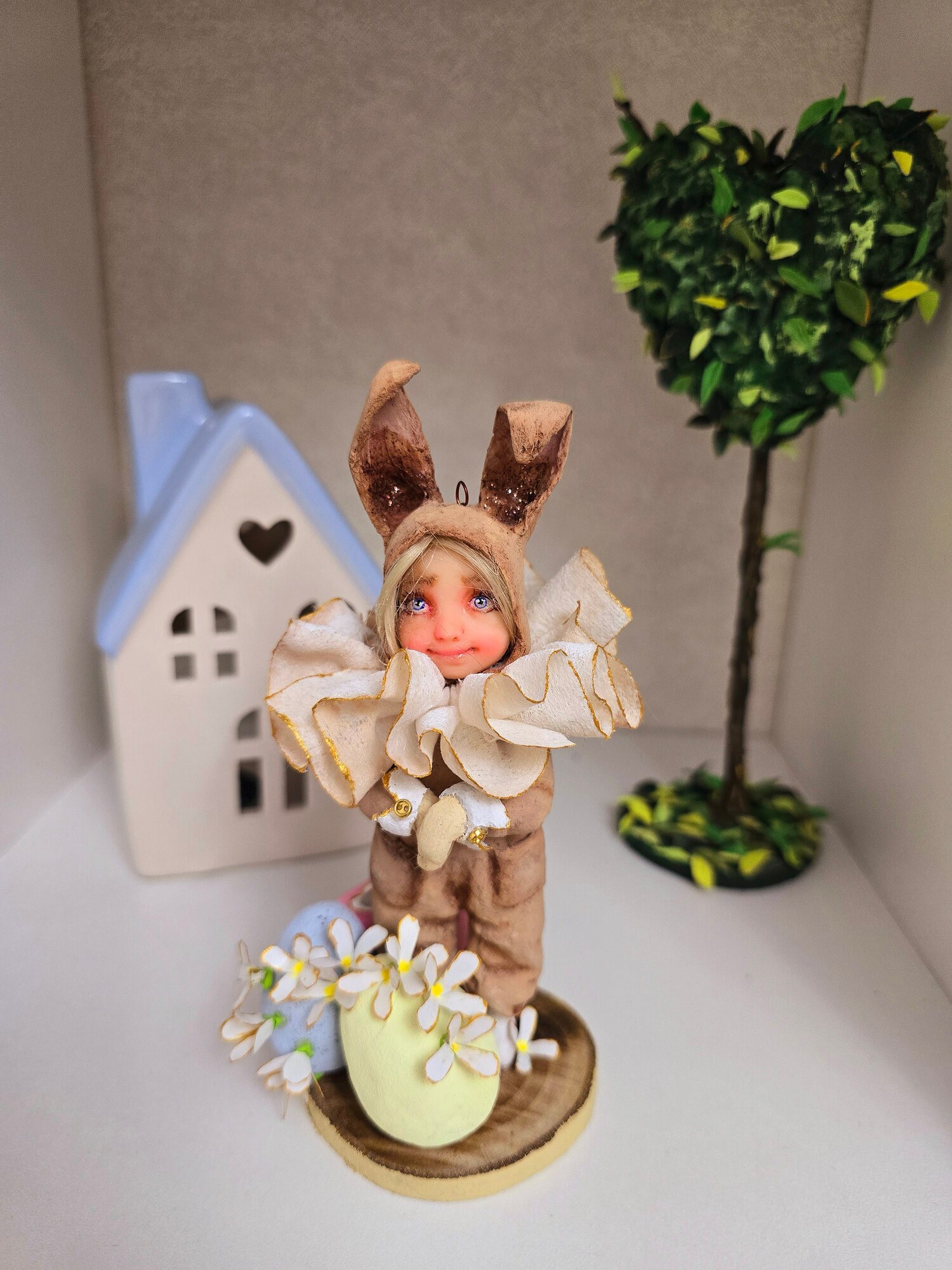 Ватная игрушка "пасхальный кролик" с подвесом в ретро стиле