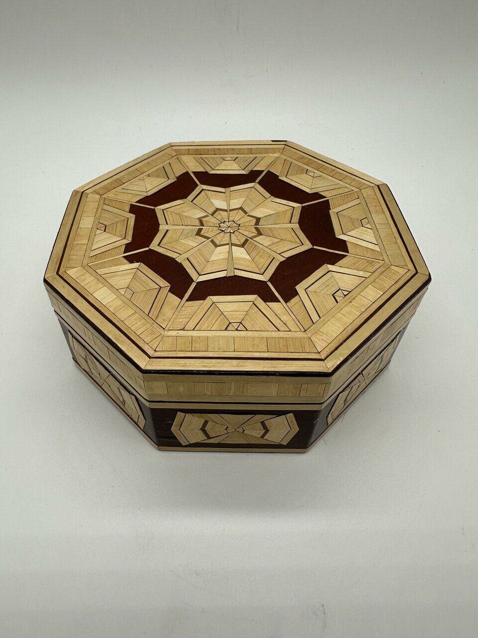 Шкатулка для украшений "Труд", винтажная, деревянная, производство СССР