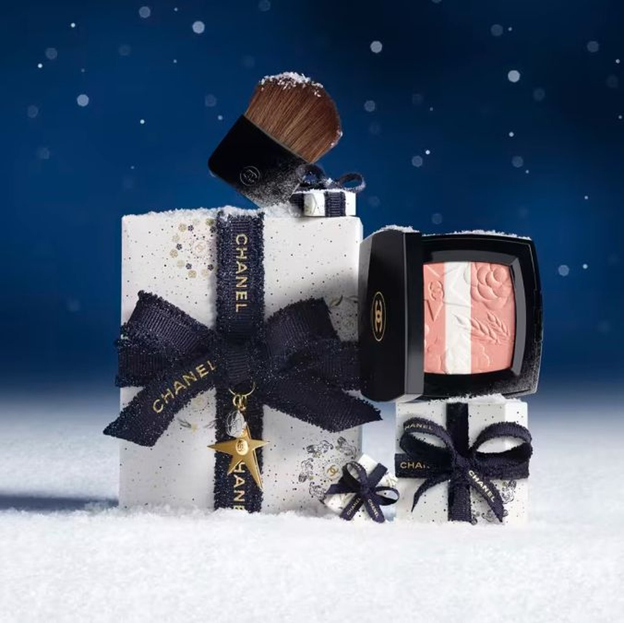 CHANEL LES BEIGES Румяна хайлайтер оттенок 998 - PECHE LUMIERE Limited Edition