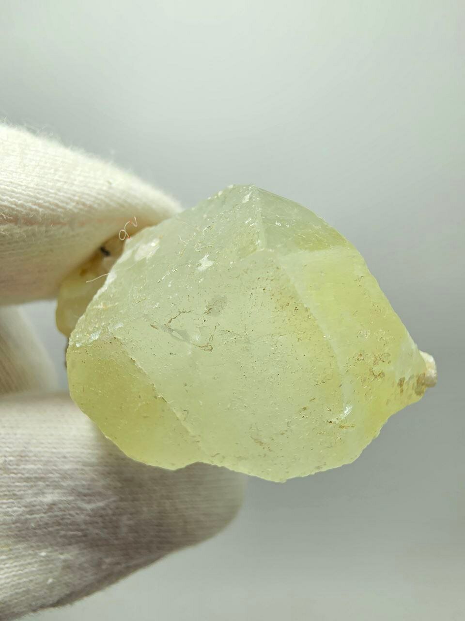 Датолит 38 мм, 26 г.